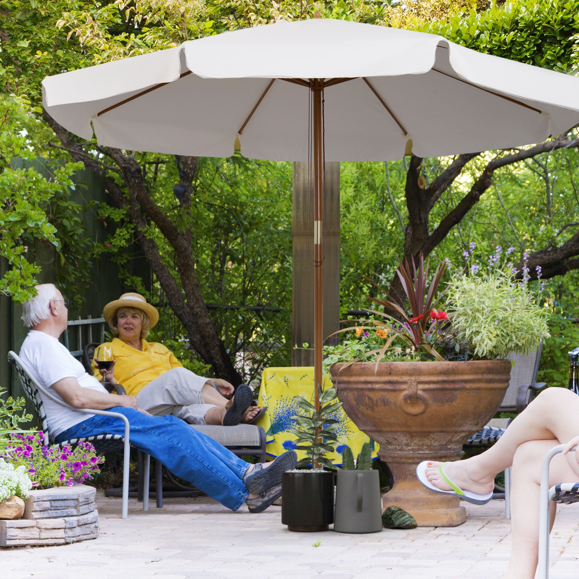 Outsunny 3.3m Elegant Wooden Parasol - Cream – GardenArch